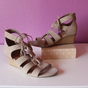 Women Shoes on Poshmark